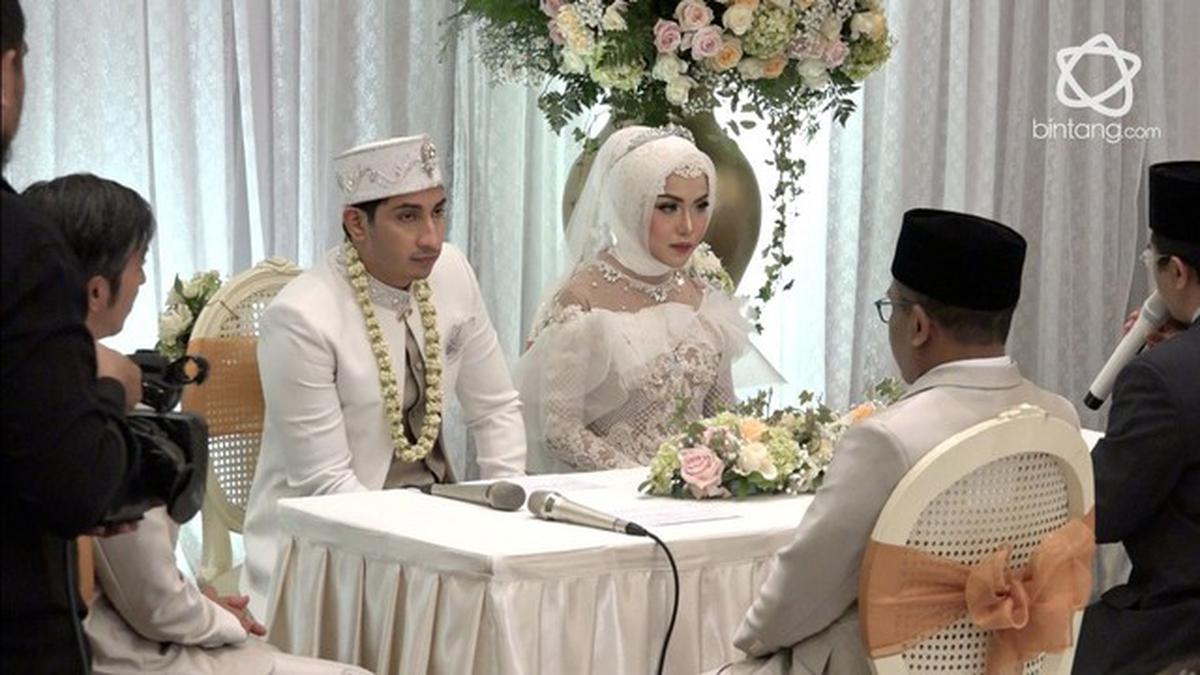 Sah, Lukman Azhari Resmi Nikahi Medina Zein - Entertainment Fimela.com