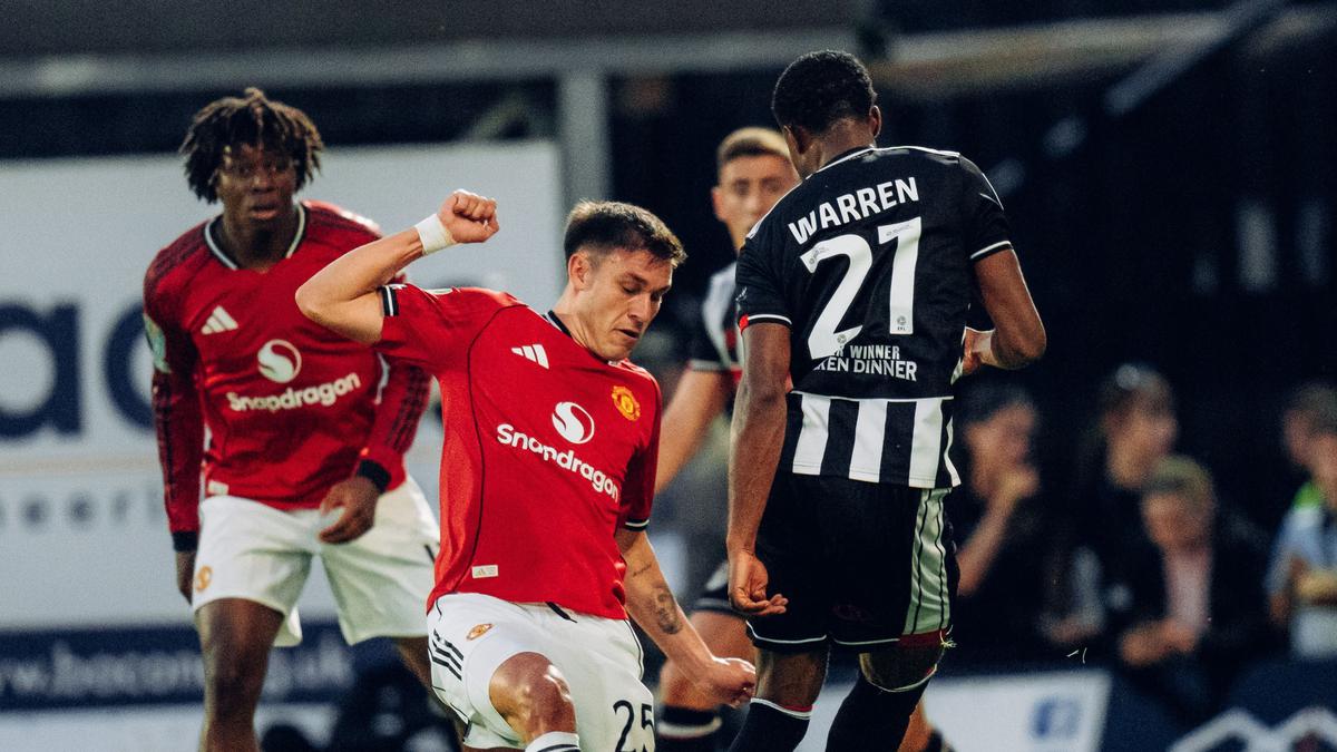 Penalty Shootout Drama: Grimsby Town Eliminates Manchester United in ...