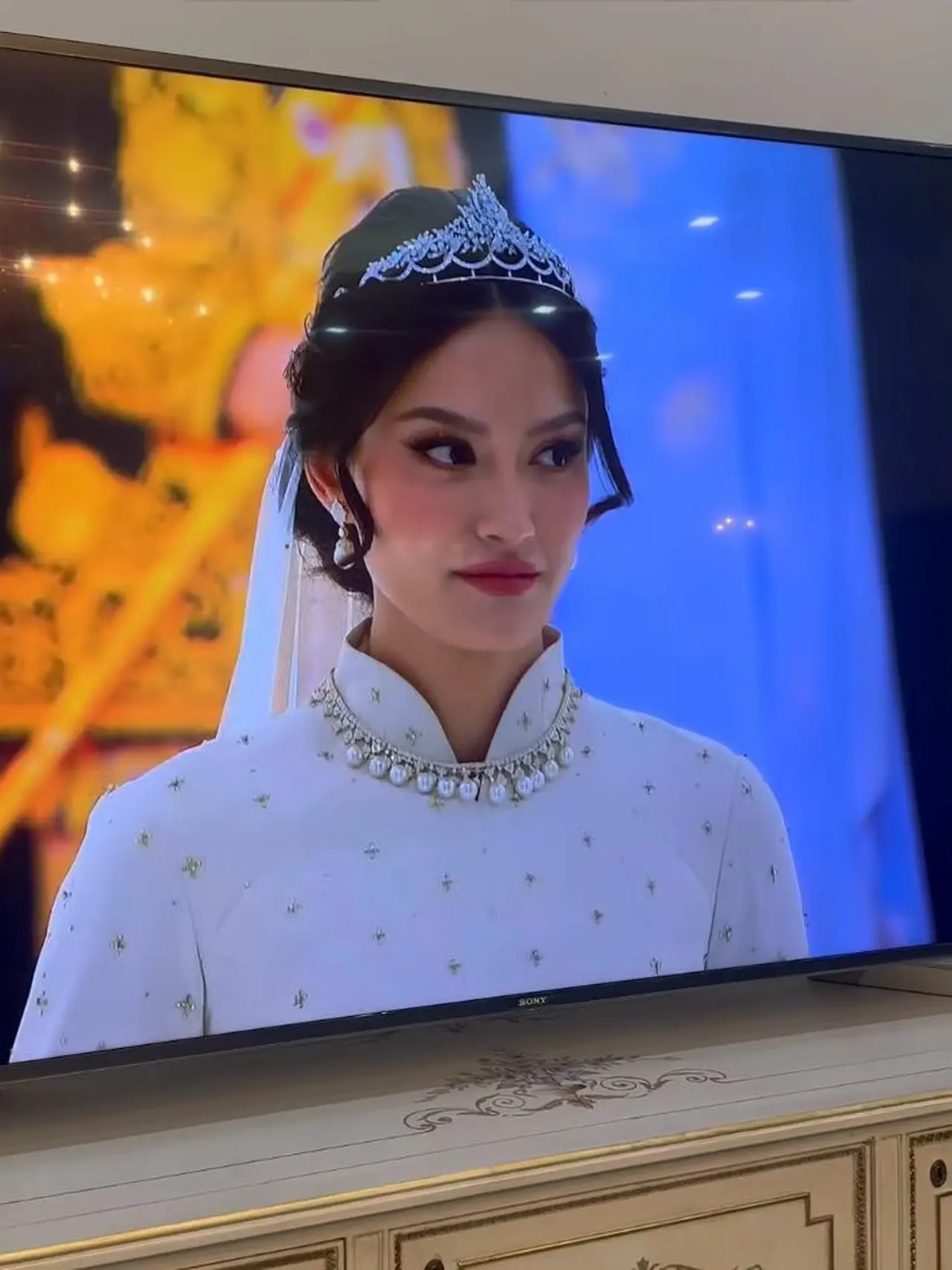 6 Pesona Tengku Natasya Adnan Putri Artis Enny Beatrice dalam Gaun Rancangan Hian Tjen, Dinikahi ...