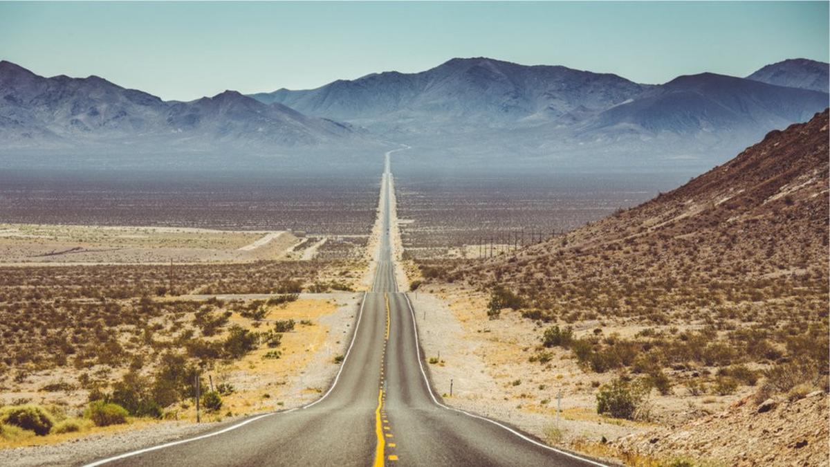 Death Valley: Jalan 200 Km Tanpa Belokan di Amerika Serikat, Lebih ...
