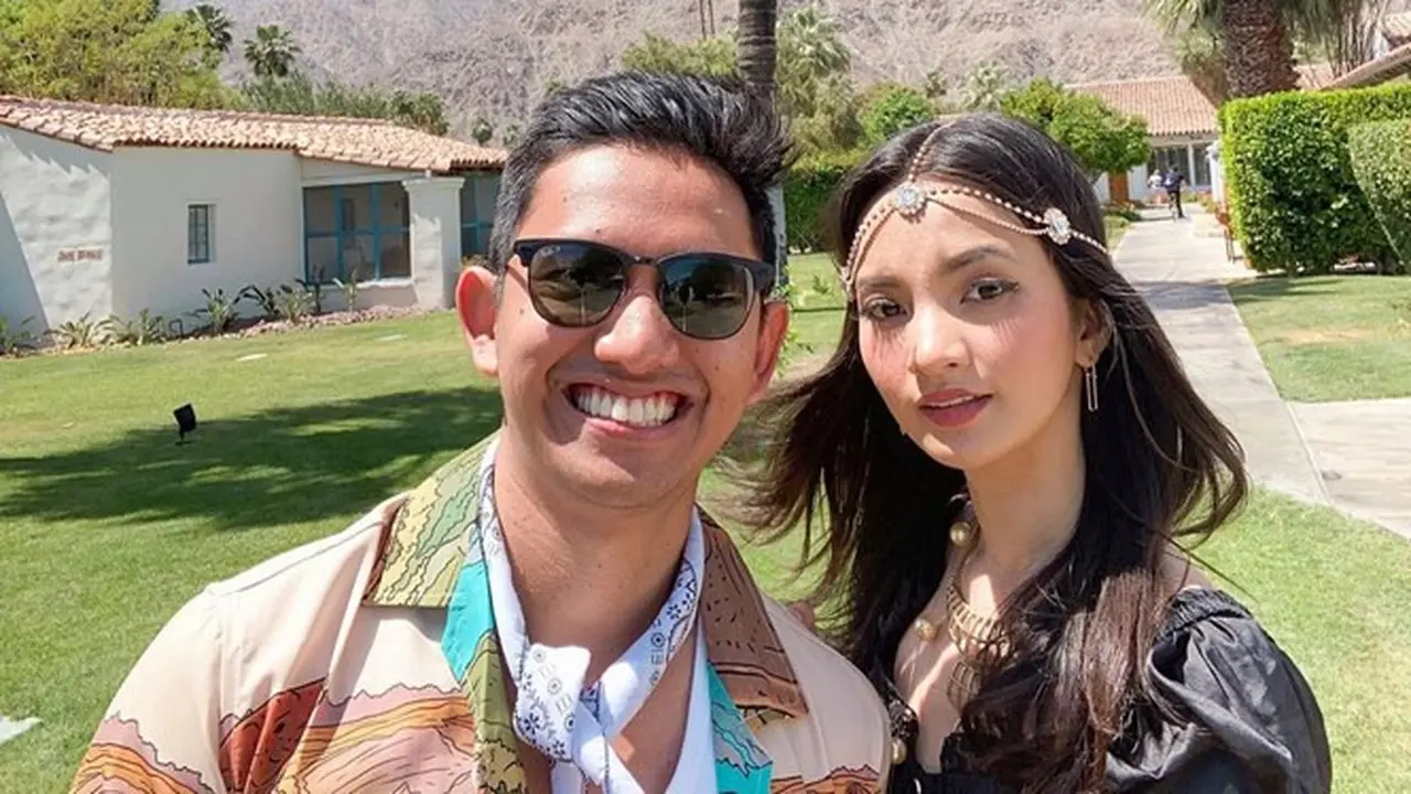7 Potret Sabrina Anggraini saat Nonton Coachella, Curi Perhatian - Hot ...