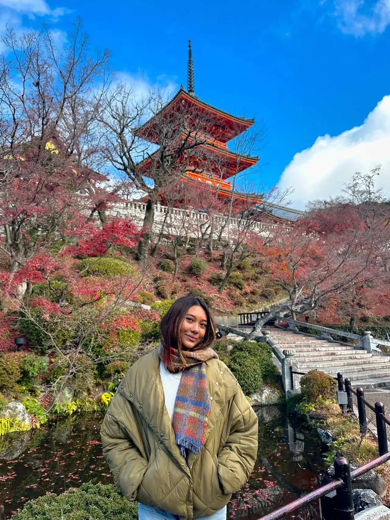 6 Potret Suri Jabrik, Keponakan Luna Maya yang Jadi Surfer Profesional ...