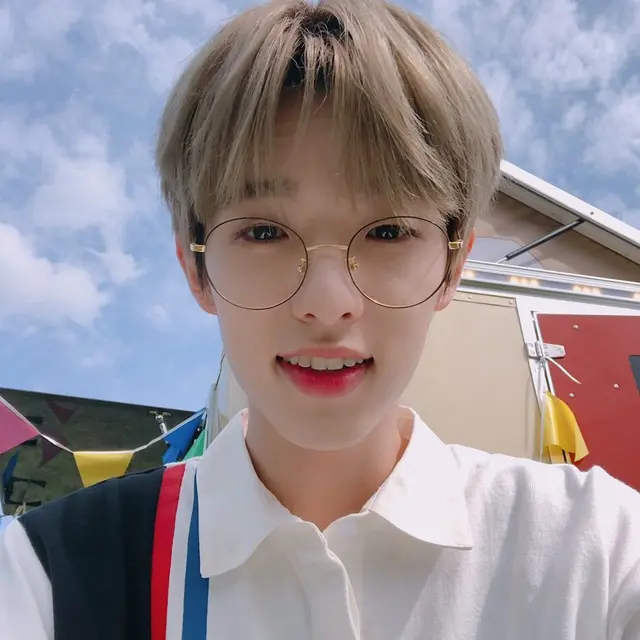 Jae DAY6 Resmi Keluar dari Grup dan Agensi Awal 2022 - ShowBiz Liputan6.com