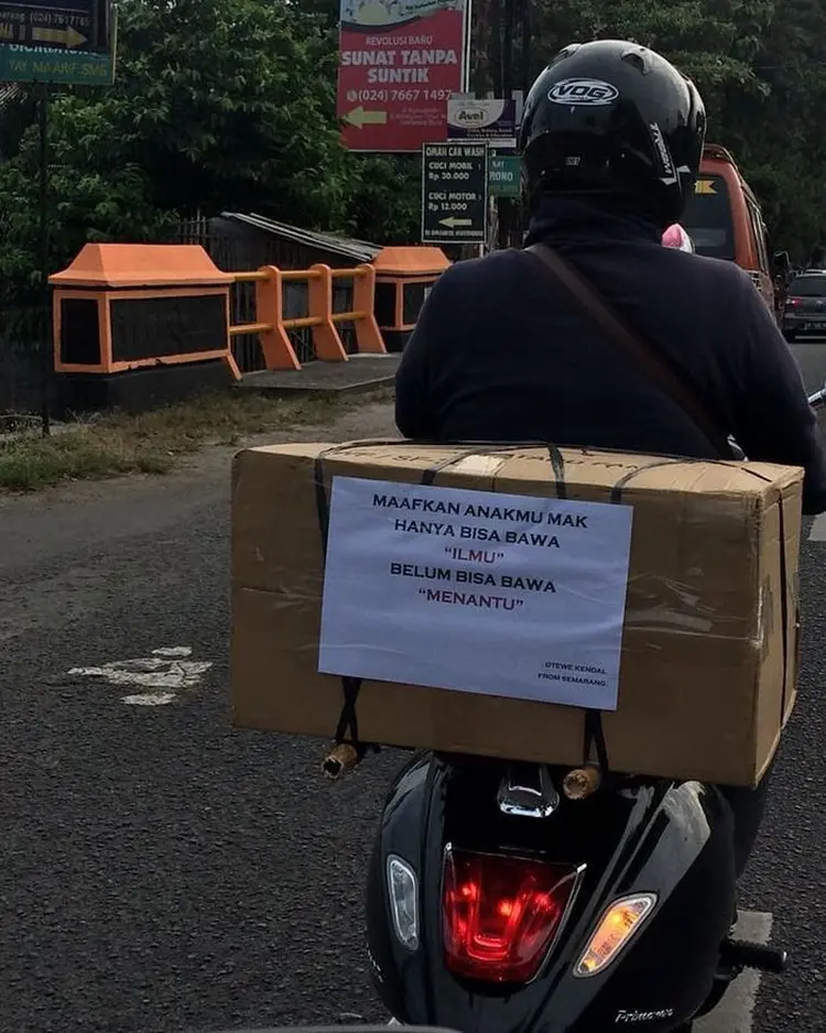 15 Meme Tulisan Curhat di Belakang Pemudik, Sukses Bikin Tertawa di ...