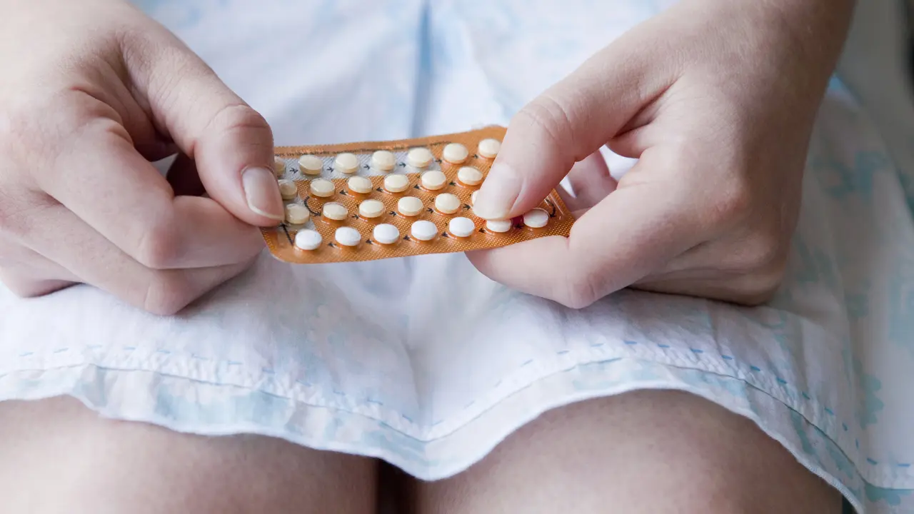 9 Mei 1960: FDA Izinkan Penggunaan Enovid-10, Pil KB Komersial Pertama ...