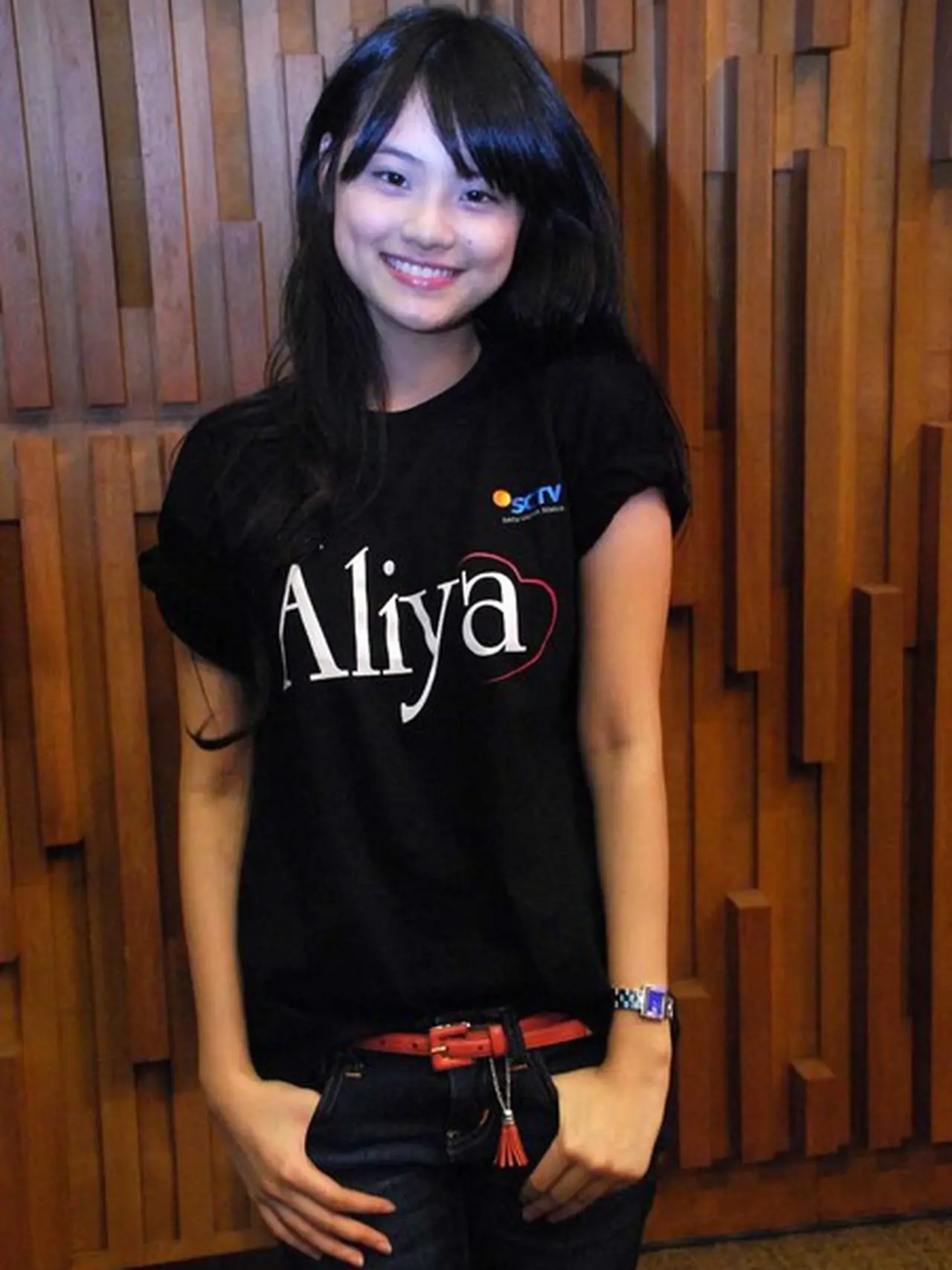 Genap Berusia 28 Tahun, Ini 6 Potret Masa Kecil Gege Elisa yang Curi ...