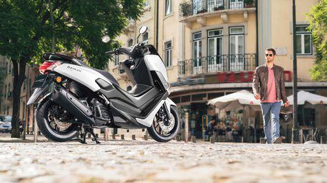 Sosok Yamaha NMax Baru Diungkap Siang Ini? - Berita Otosia.com