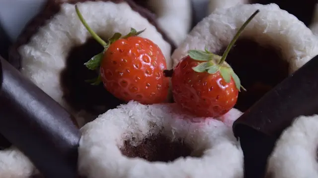 5 Resep Kreasi Kue dan Camilan dari Tepung Ketan Hitam - Food Fimela.com