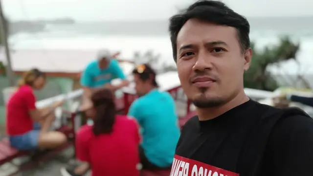 Jadi Bismania, Ini 7 Potret Terbaru Aditya Pemeran Sayuti 'OB' yang ...