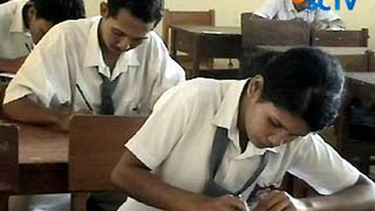 UN Ulangan Tingkat SMA Digelar Serentak - News Liputan6.com