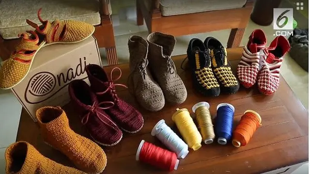 Merangkai Untung dari Kerajinan Sepatu Rajut Nan Cantik - Bisnis ...