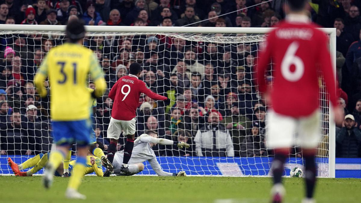 Sedang Tanding, Ini Link Live Streaming Liga Inggris Nottingham Forest vs Manchester United di ...