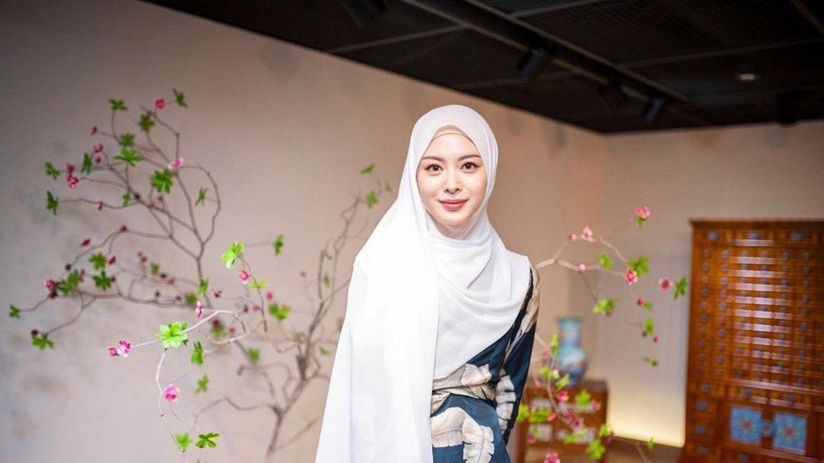 8 Tren Model Hijab untuk Lebaran 2023 dari Ayana Moon hingga Cut Syifa ...