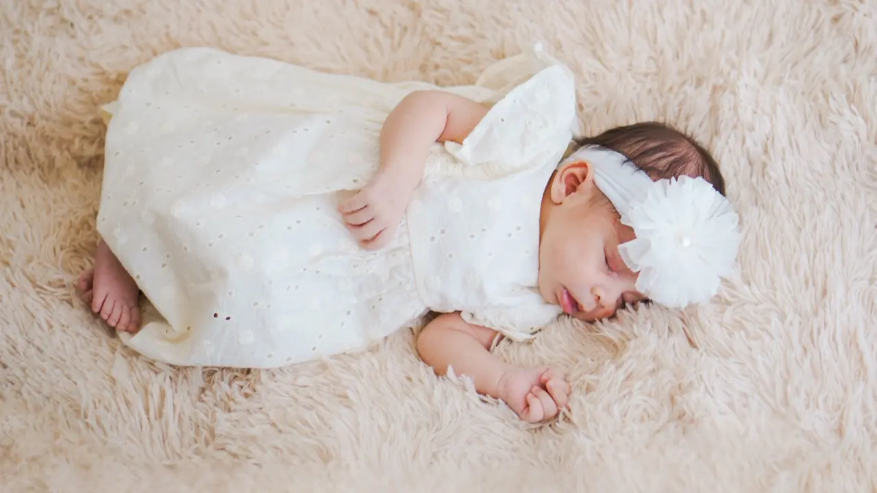 90 Nama Bayi Perempuan Islami Unik yang Disayangi Allah Swt. - Ragam ...