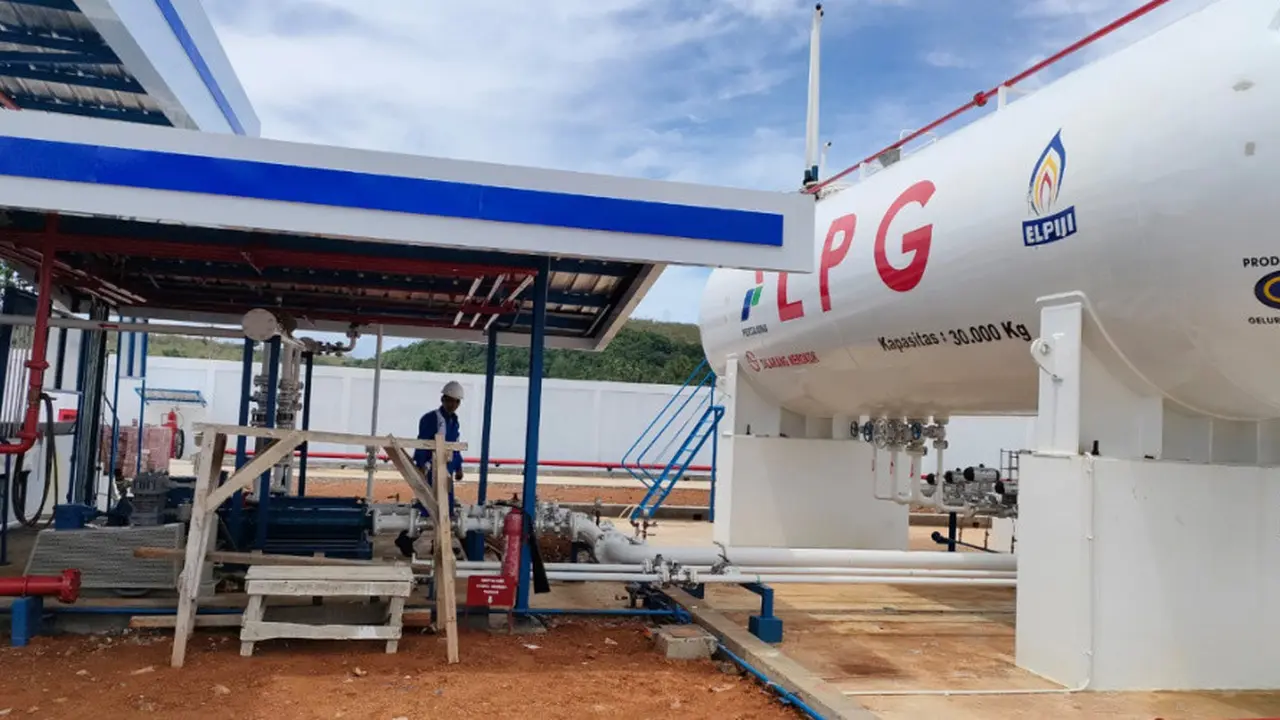 Cerita Warga Jayapura Bebas Sesak Napas Berkat Kompor Gas - Regional ...