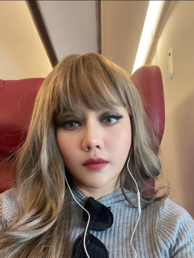 7 Potret Terbaru Nitha Thalia Comeback di Dunia Musik, Sempat Sakit Saraf