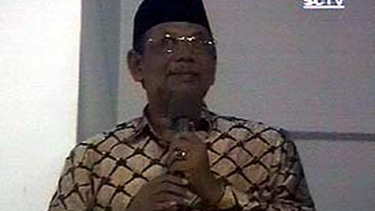 Hasyim Muzadi: Saya Siap Bertemu Gus Dur - News Liputan6.com