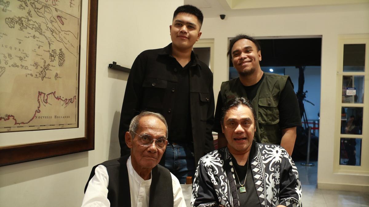 Oele Pattiselanno, Dwiki Dharmawan, Ivan Nestorman, Barry Likumahuwa ...