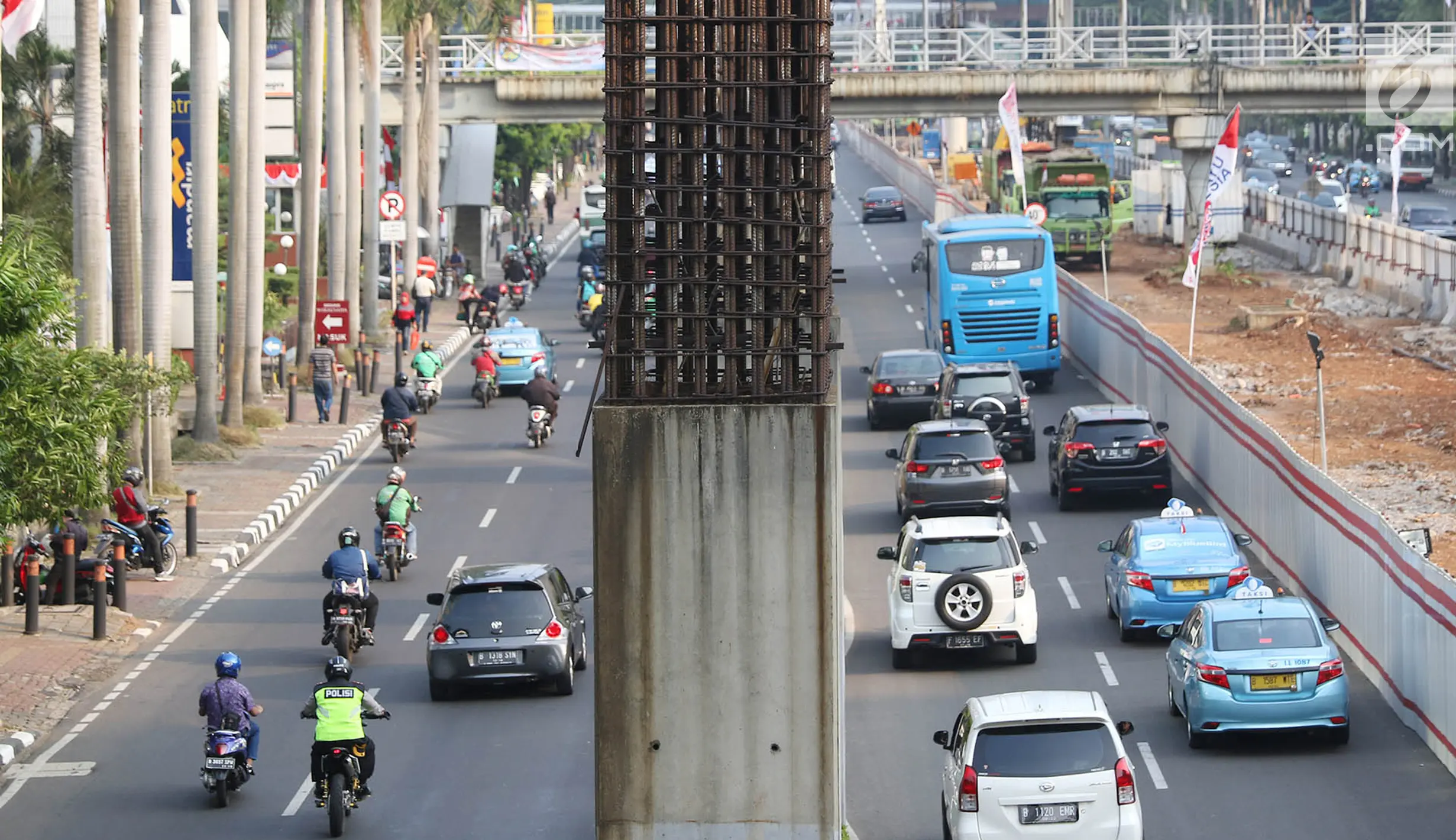 PHOTO: Ada Pembangunan LRT, Tiang Bekas Monorel di Rasuna Said akan ...