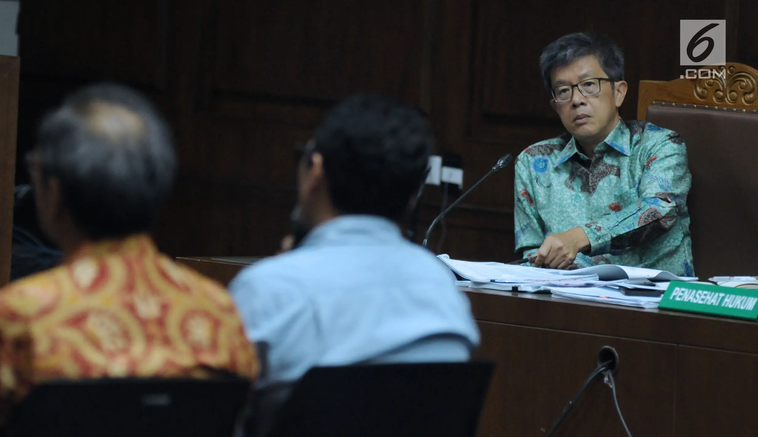 FOTO: Setya Novanto Jadi Saksi di Sidang Lanjutan Anang Sugiana - Foto Liputan6.com