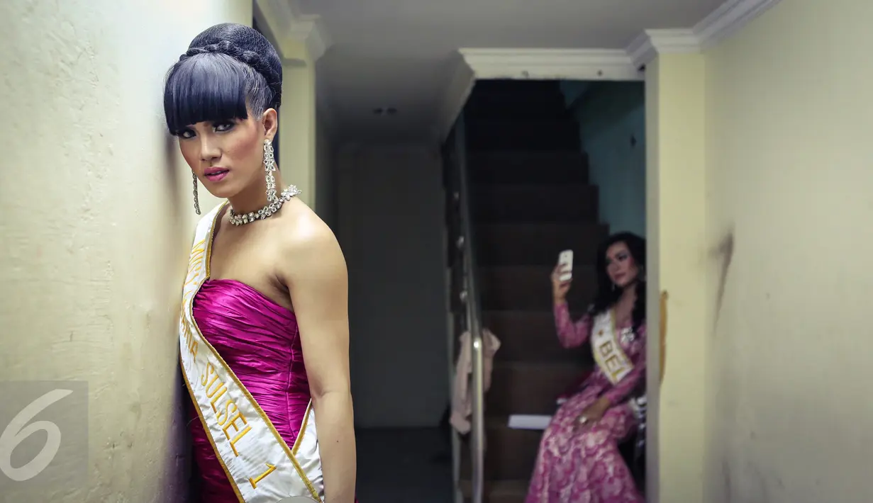 STORY: Kisah Perjalanan Menuju Puncak Miss Waria 2016 - Foto Liputan6.com