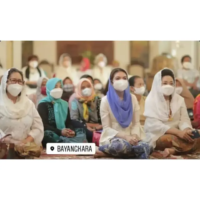 6 Potret Selvi Ananda Istri Gibran Kenakan Hijab, Anggun dan Cantik Menawan - Islami Liputan6.com