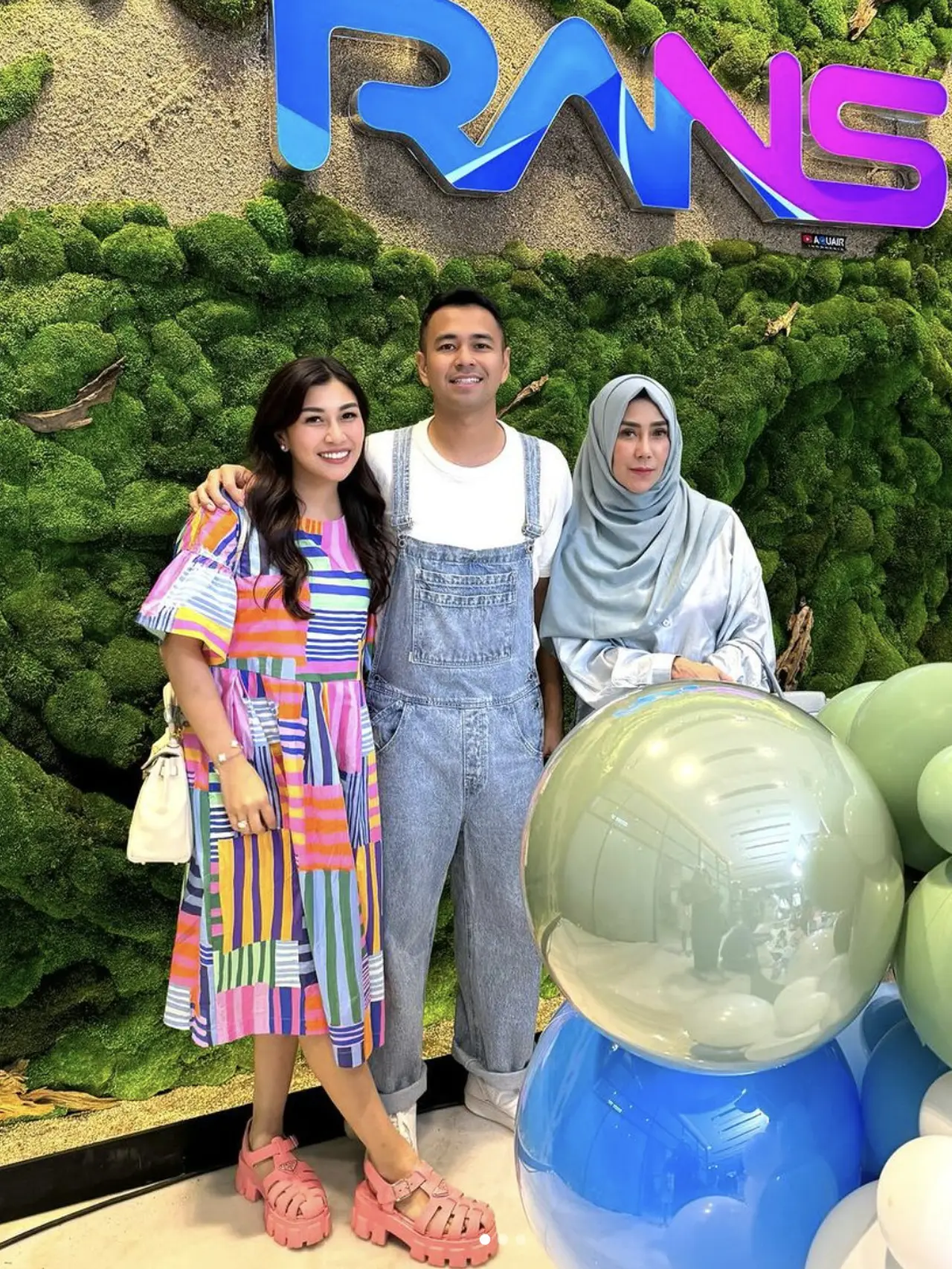 Ekplorasi Gaya Fashion ala Lady Boss Nisya Ahmad, Adik Raffi Ahmad yang Kini Terjun ke Politik ...