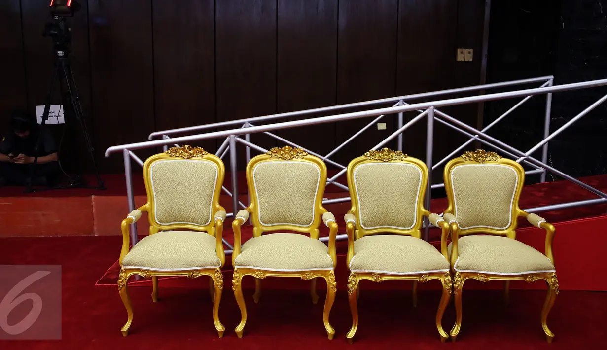 Berornamen Emas, DPR Sambut Raja Salman - Foto Liputan6.com