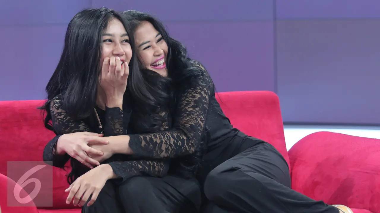 Ini Rahasia Bra Duo Serigala Topang Payudara Besarnya - Fashion & Beauty Liputan6.com