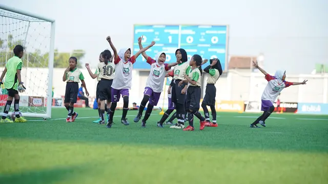 175 Tim Ikut Turnamen Sepak Bola Putri MilkLife Soccer Challenge 2023 ...