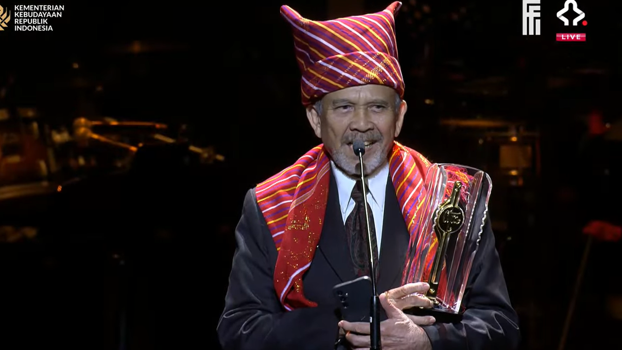 El Manik, Franki Raden, dan Hendrick Gozali Raih Penghargaan Pengabdian ...