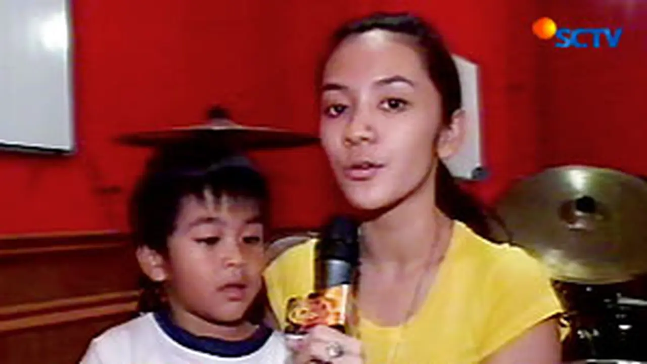 Eno Lerian Sayang Bumi - ShowBiz Liputan6.com