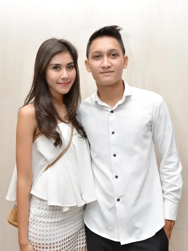 Jadi Papa Muda, Ini 6 Potret Terbaru Juan Christian Mantan Syahnaz Sadiqah - Hot Liputan6.com