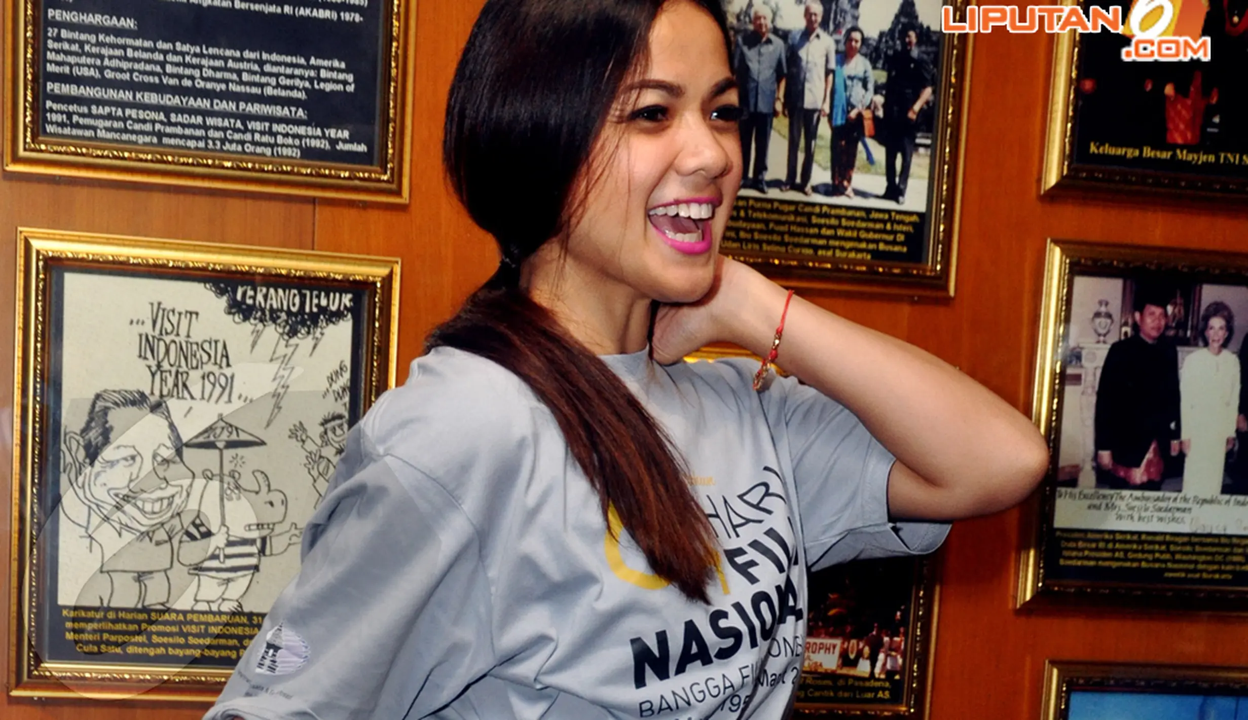 [FOTO] Demi Film, Nirina Belajar Pencak Silat - Foto Liputan6.com