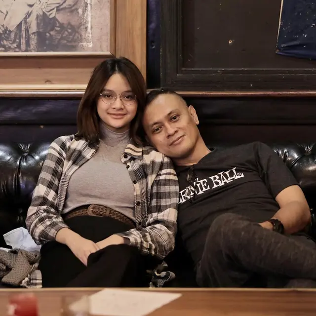 6 Potret Khadeeja Aisha Anak Bungsu Andra Gitaris Dewa19, Jarang ...