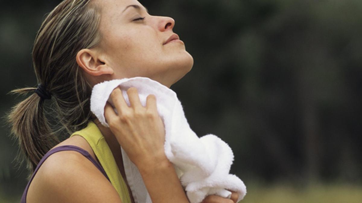 5 Manfaat Berkeringat yang Penting untuk Diketahui - Beauty Fimela.com