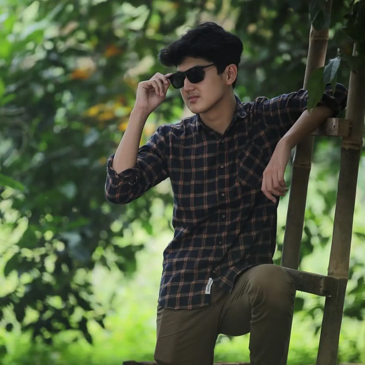 6 Potret Ganteng Shendy Karunia, Pendatang Baru yang Curi Perhatian di ...