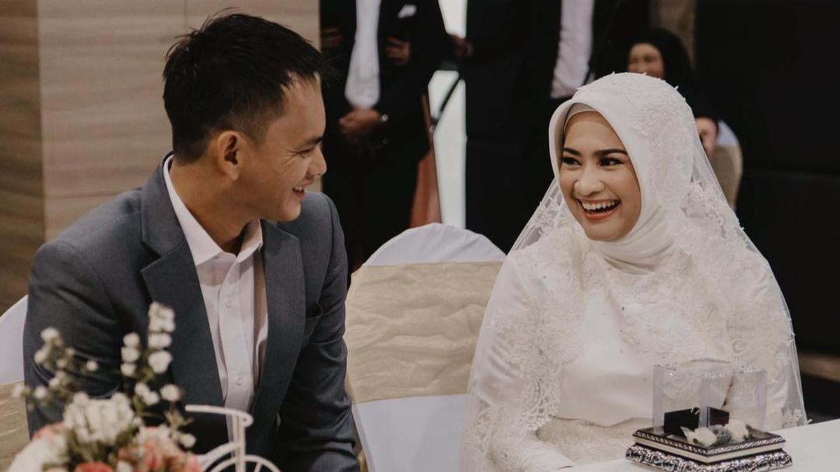 10 Potret Bahagia Ikke Nurjanah, Menikah Setelah 14 Tahun Menjanda