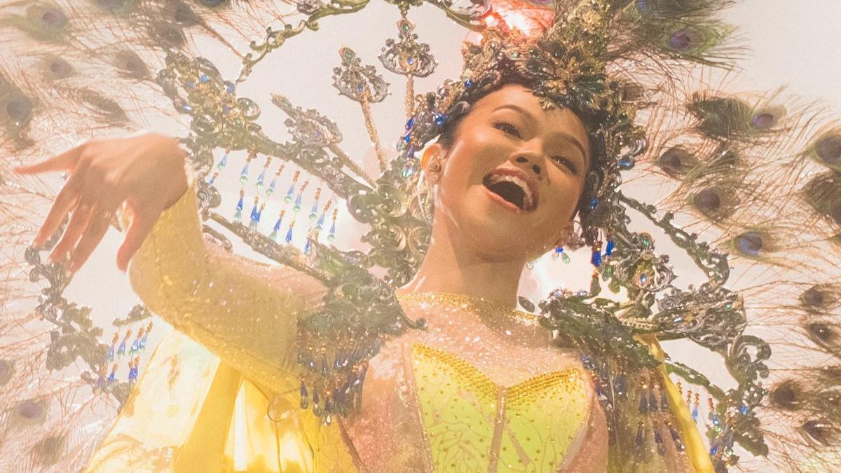 Impian Masa Kecil Terwujud, Yura Yunita Diarak Naik Sisingaan saat ...