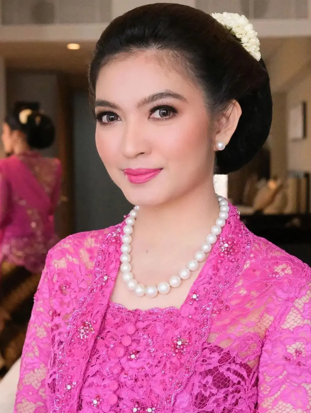6 Potret Kebaya Selvi Ananda yang Variatif, Bergaya Klasik hingga Modern yang Inspiratif - Photo ...