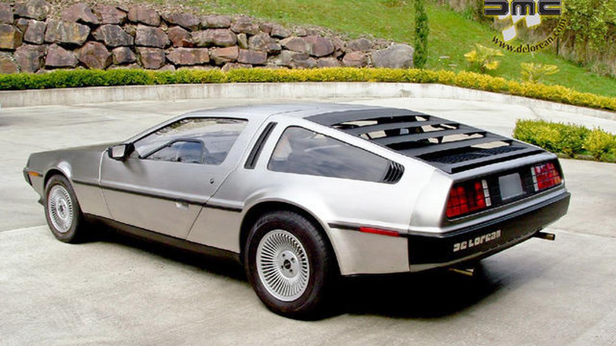 Galeri Delorean dari Back to the Future - Galeri Otosia.com