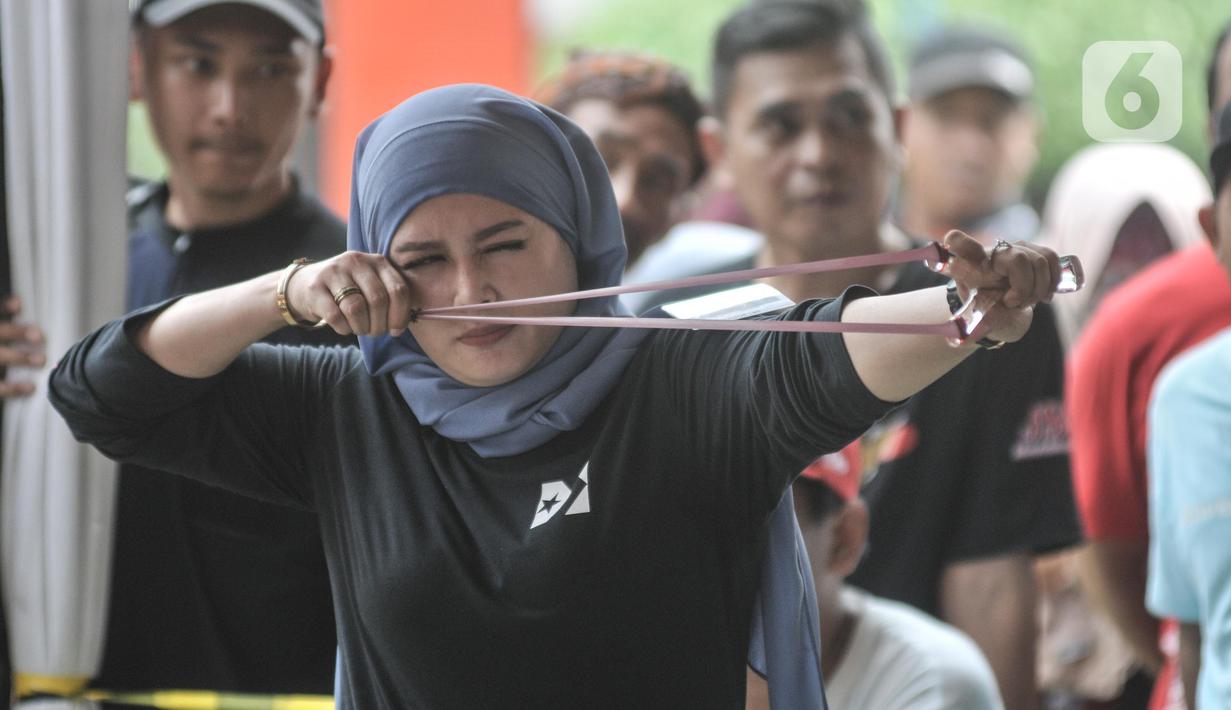 FOTO: Aksi Lomba Katapel Meriahkan Gebyar Budaya Nganten Temat - Foto ...