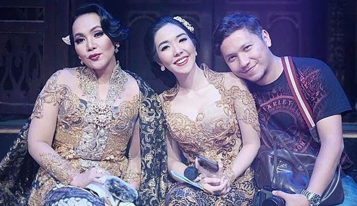 10 Potret Gisel Saat Jadi Sinden OVJ, Ada Foto Bareng MYD - Photo ...