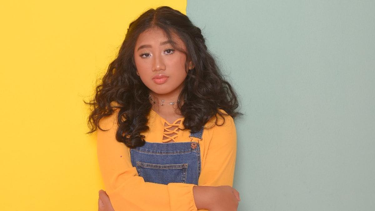 Calista Amadea Tantang Diri dengan Single Ciptaan Badai - ShowBiz ...