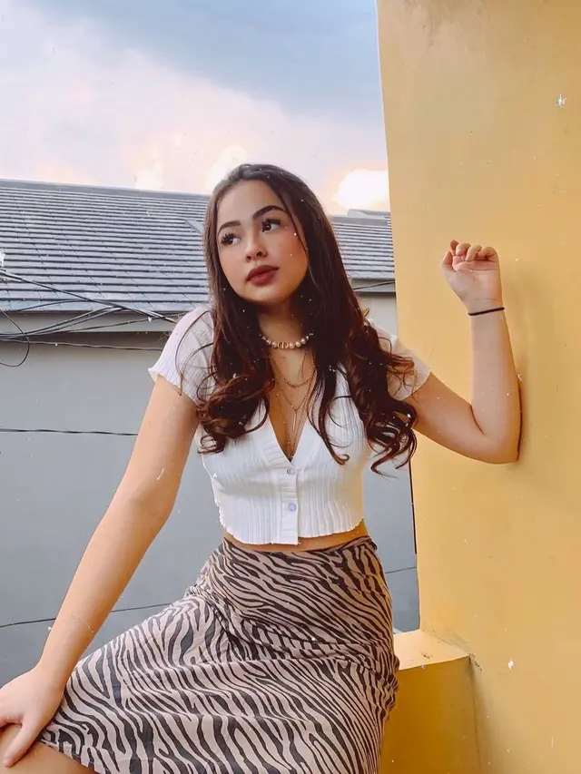 6 Potret Jessica Klopper Kakak Rebecca Klopper yang Tak Kalah Menawan ...