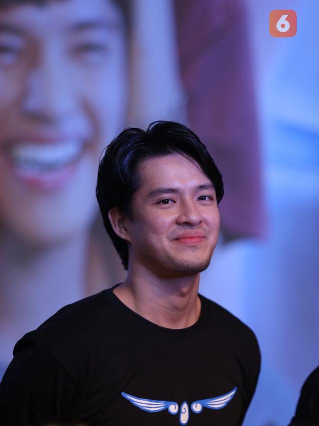 Morgan Oey dan Erika Carlina Bermesraan di Acara Ulang Tahun - ShowBiz ...