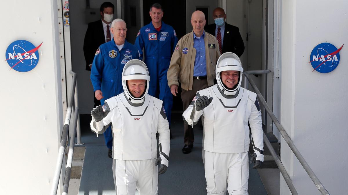 Dua Astronot NASA Selamat Kembali ke Bumi, Tandai Era Baru Antariksa AS