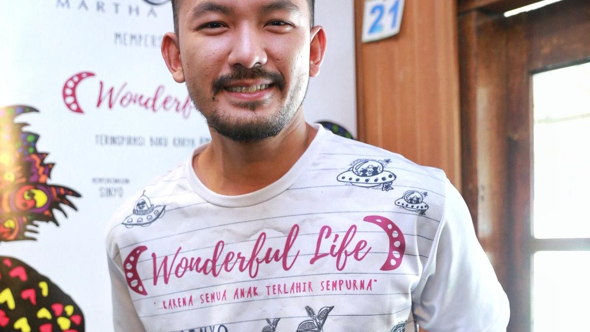 Istri Hamil, Rio Dewanto Jadi Suami Siaga - Entertainment Fimela.com