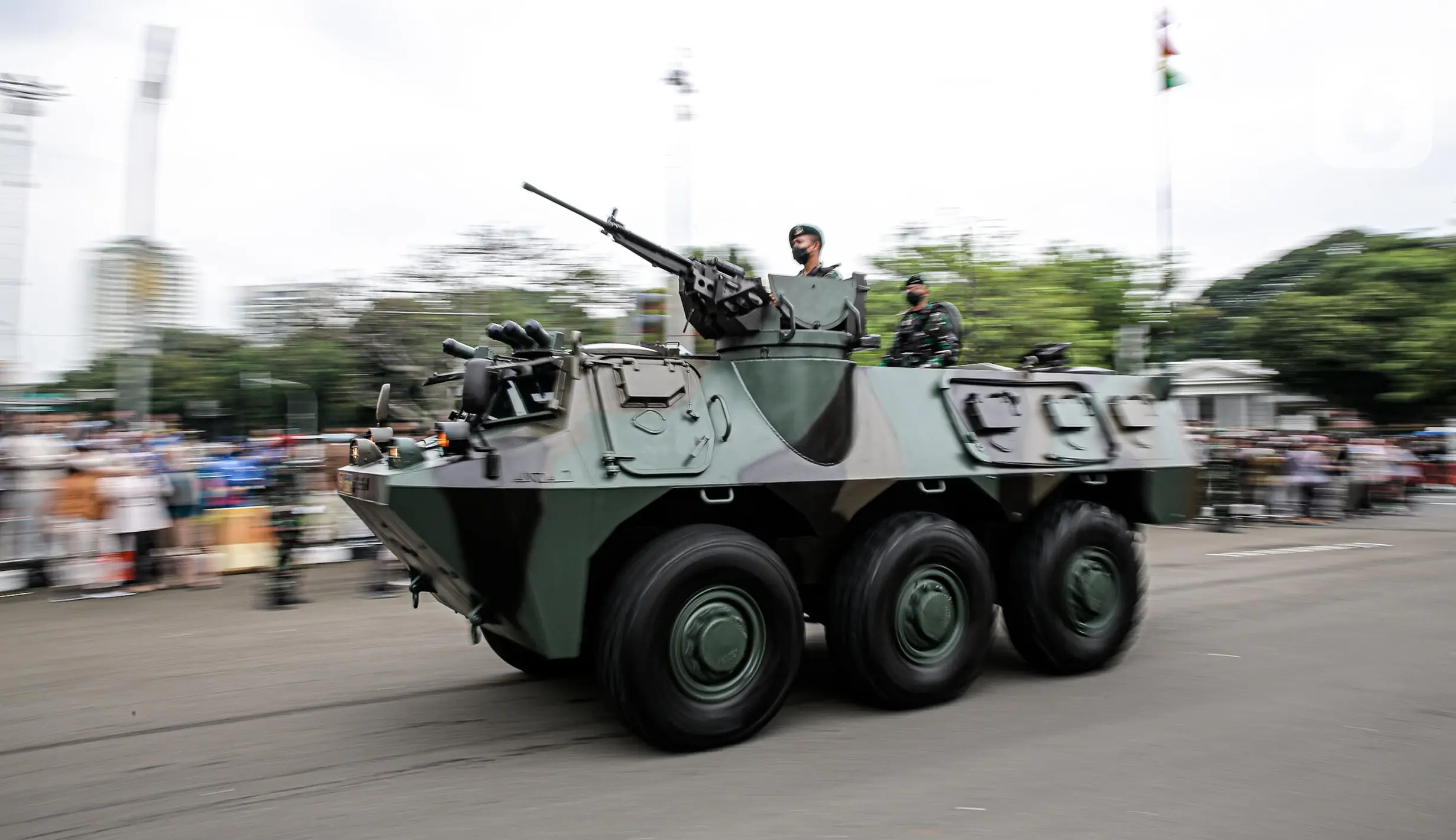 Presiden Jokowi Saksikan Defile Tiga Matra TNI - Foto Liputan6.com