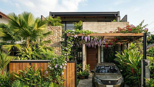 6 Model Carport yang Tetap Teduh Tanpa Kanopi Mahal, Solusi Hemat untuk ...